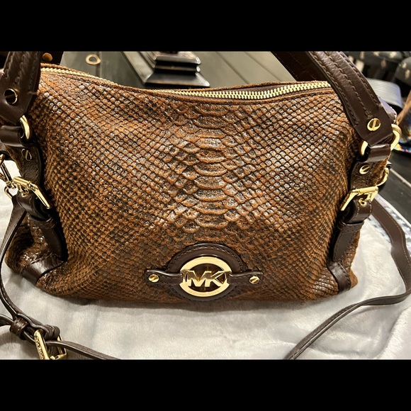 Michael Kors | Bags | Michael Kors Textured Leather Shoulder Bag | Poshmark